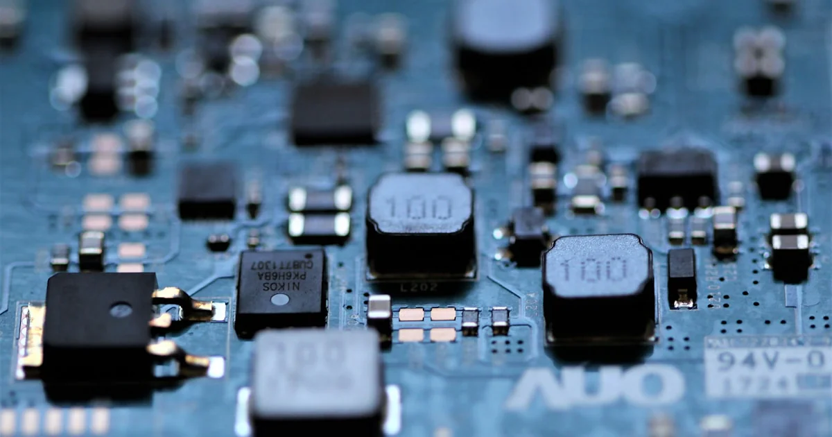 CircuitPython vs MicroPython: 9 Must-Know Differences (2026) 🐍⚡️ - Robotic Coding